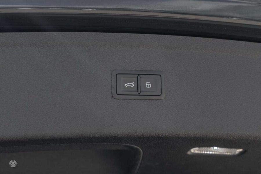 Melns Audi Q5 2022 Viļņa, ar dzinēja tilpumu 3.00 L un nobraukumu 105 tūkst. km par 37850 €, foto 24 vietnē AUTOMOTO.COM.LV