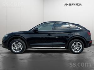 Melns Audi Q5 2022 Rīga, ar dzinēja tilpumu 2.00 L un nobraukumu 62 tūkst. km par 35200 €, foto 4 vietnē AUTOMOTO.COM.LV