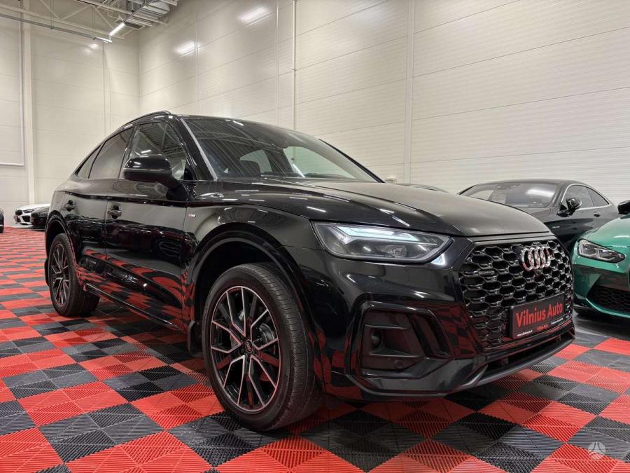 Black Audi Q5 2022 in Vilnius, with an engine capacity of 2.00 L and mileage of 86 thousand km for 36490 €, photo 4 on AUTOMOTO.COM.LV