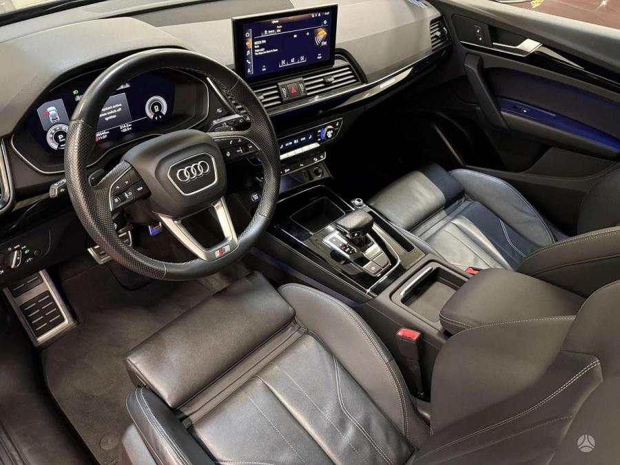 Black Audi Q5 2022 in Vilnius, with an engine capacity of 2.00 L and mileage of 86 thousand km for 36490 €, photo 12 on AUTOMOTO.COM.LV