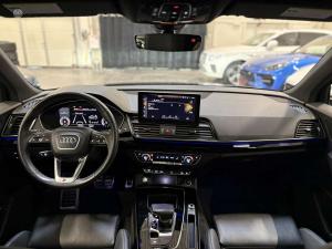 Black Audi Q5 2022 in Vilnius, with an engine capacity of 2.00 L and mileage of 86 thousand km for 36490 €, photo 19 on AUTOMOTO.COM.LV