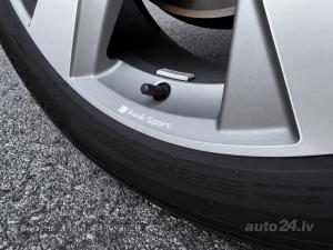 Melns Audi Q5 2022 Pērnava, ar dzinēja tilpumu 2.00 L un nobraukumu 56 tūkst. km par 37990 €, foto 28 vietnē AUTOMOTO.COM.LV