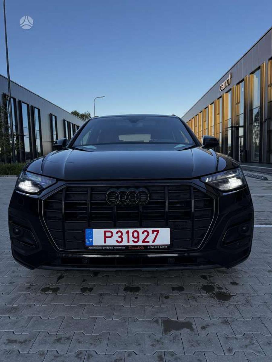 Black Audi Q5 2022 in Vilnius, with an engine capacity of 1.97 L and mileage of 204 thousand km for 22952 €, photo 7 on AUTOMOTO.COM.LV