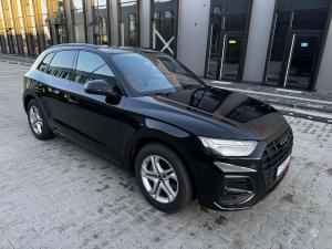 Black Audi Q5 2022 in Vilnius, with an engine capacity of 1.97 L and mileage of 204 thousand km for 22952 €, photo 18 on AUTOMOTO.COM.LV