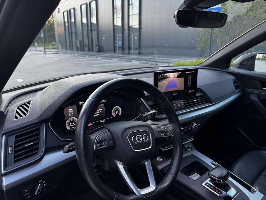 Black Audi Q5 2022 in Vilnius, with an engine capacity of 1.97 L and mileage of 204 thousand km for 22952 €, photo 23 on AUTOMOTO.COM.LV
