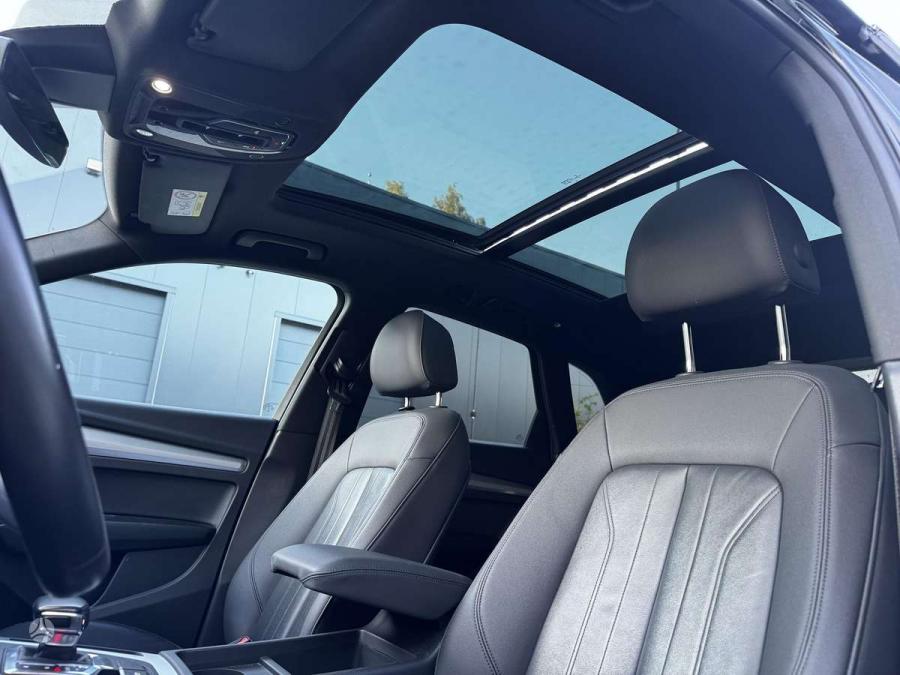 Black Audi Q5 2022 in Vilnius, with an engine capacity of 1.97 L and mileage of 204 thousand km for 22952 €, photo 24 on AUTOMOTO.COM.LV