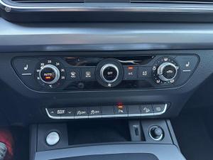 Black Audi Q5 2022 in Vilnius, with an engine capacity of 1.97 L and mileage of 204 thousand km for 22952 €, photo 32 on AUTOMOTO.COM.LV