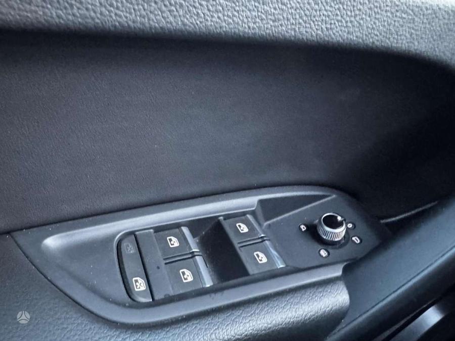 Black Audi Q5 2022 in Vilnius, with an engine capacity of 1.97 L and mileage of 204 thousand km for 22952 €, photo 34 on AUTOMOTO.COM.LV