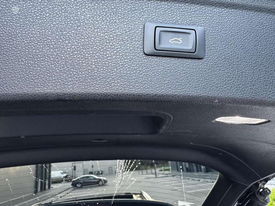 Black Audi Q5 2022 in Vilnius, with an engine capacity of 1.97 L and mileage of 204 thousand km for 22952 €, photo 37 on AUTOMOTO.COM.LV