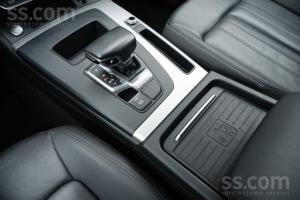 Black Audi Q5 2022 in Riga, with an engine capacity of 2.00 L and mileage of 84 thousand km for 36850 €, photo 27 on AUTOMOTO.COM.LV
