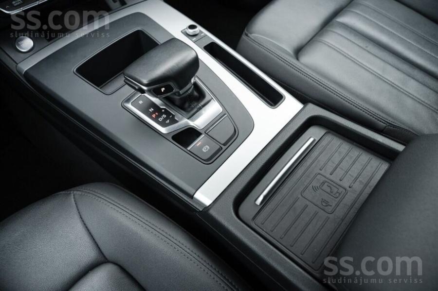 Melns Audi Q5 2022 Rīga, ar dzinēja tilpumu 2.00 L un nobraukumu 84 tūkst. km par 36850 €, foto 27 vietnē AUTOMOTO.COM.LV