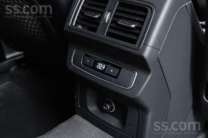 Black Audi Q5 2022 in Riga, with an engine capacity of 2.00 L and mileage of 84 thousand km for 36850 €, photo 29 on AUTOMOTO.COM.LV