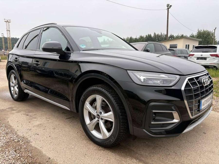 Melns Audi Q5 2022 Viļņa, ar dzinēja tilpumu 1.97 L un nobraukumu 90 tūkst. km par 30200 €, foto 5 vietnē AUTOMOTO.COM.LV