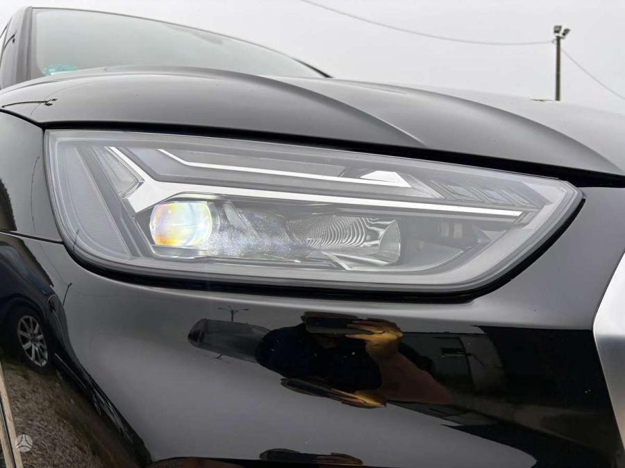 Melns Audi Q5 2022 Viļņa, ar dzinēja tilpumu 1.97 L un nobraukumu 90 tūkst. km par 30200 €, foto 9 vietnē AUTOMOTO.COM.LV