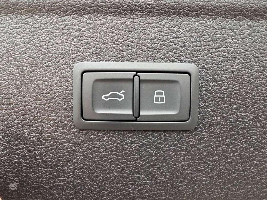 Melns Audi Q5 2022 Viļņa, ar dzinēja tilpumu 1.97 L un nobraukumu 90 tūkst. km par 30200 €, foto 30 vietnē AUTOMOTO.COM.LV