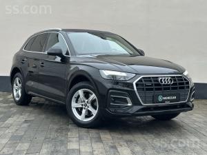 Black Audi Q5 2023 in Riga, with an engine capacity of 2.00 L and mileage of 51 thousand km for 38950 €, photo 3 on AUTOMOTO.COM.LV