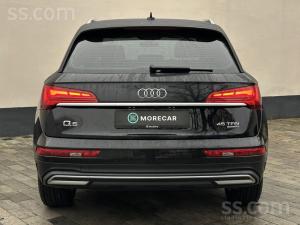Black Audi Q5 2023 in Riga, with an engine capacity of 2.00 L and mileage of 51 thousand km for 38950 €, photo 5 on AUTOMOTO.COM.LV
