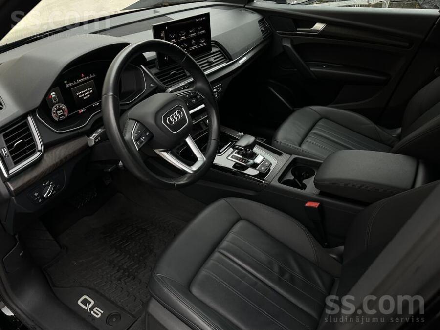 Black Audi Q5 2023 in Riga, with an engine capacity of 2.00 L and mileage of 51 thousand km for 38950 €, photo 7 on AUTOMOTO.COM.LV