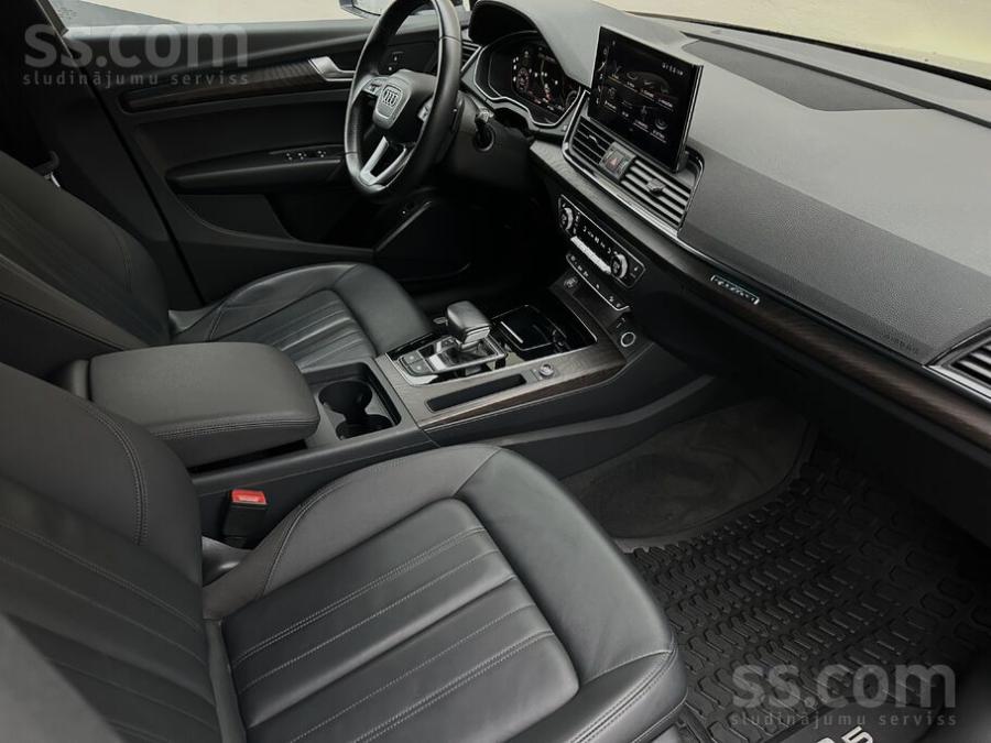 Black Audi Q5 2023 in Riga, with an engine capacity of 2.00 L and mileage of 51 thousand km for 38950 €, photo 19 on AUTOMOTO.COM.LV
