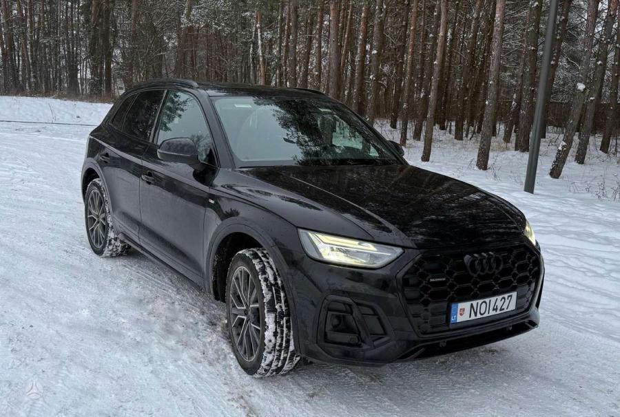 Melns Audi Q5 2023 Kauņa, ar dzinēja tilpumu 2.00 L un nobraukumu 24 tūkst. km par 38500 €, foto 1 vietnē AUTOMOTO.COM.LV