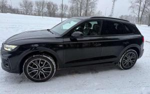 Melns Audi Q5 2023 Kauņa, ar dzinēja tilpumu 2.00 L un nobraukumu 24 tūkst. km par 38500 €, foto 4 vietnē AUTOMOTO.COM.LV
