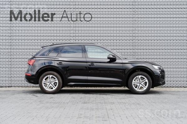 Black Audi Q5 2023 in Riga, with an engine capacity of 2.00 L and mileage of 113 thousand km for 34900 €, photo 5 on AUTOMOTO.COM.LV