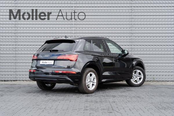 Black Audi Q5 2023 in Marupe, with an engine capacity of 2.00 L and mileage of 113 thousand km for 34900 €, photo 4 on AUTOMOTO.COM.LV