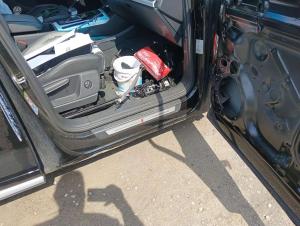 Black Audi Q5 2023 in Marijampole, with an engine capacity of 1.98 L and mileage of 160 thousand km for 14500 €, photo 7 on AUTOMOTO.COM.LV