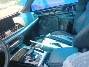 Black Audi Q5 2023 in Marijampole, with an engine capacity of 1.98 L and mileage of 160 thousand km for 14500 €, photo 21 on AUTOMOTO.COM.LV