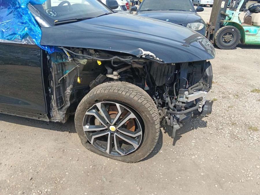 Black Audi Q5 2023 in Marijampole, with an engine capacity of 1.98 L and mileage of 160 thousand km for 14500 €, photo 32 on AUTOMOTO.COM.LV