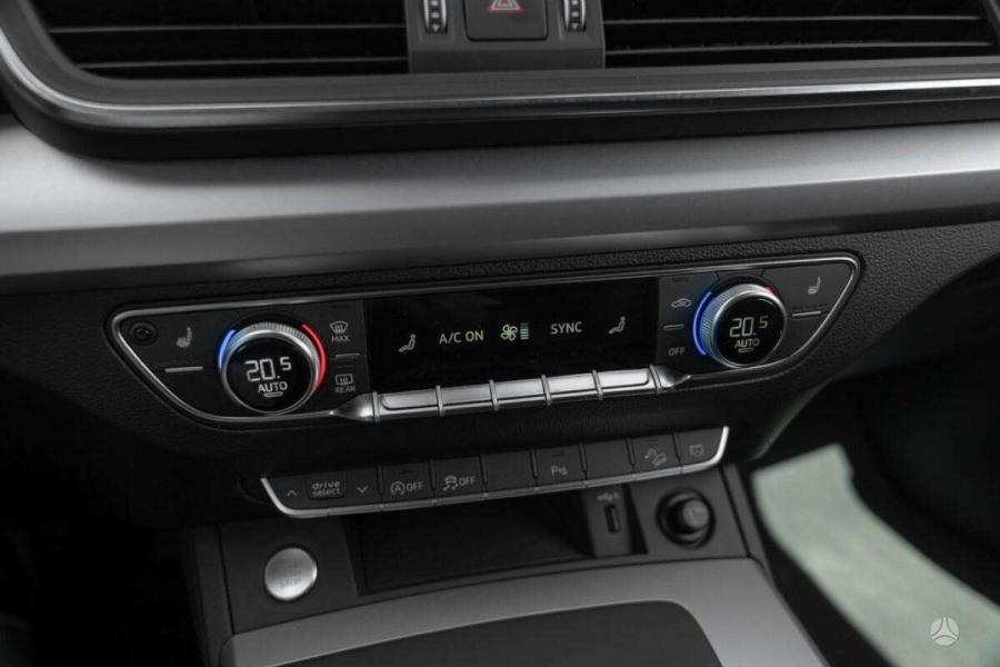 Melns Audi Q5 2023 Viļņa, ar dzinēja tilpumu 2.00 L un nobraukumu 84 tūkst. km par 34900 €, foto 15 vietnē AUTOMOTO.COM.LV