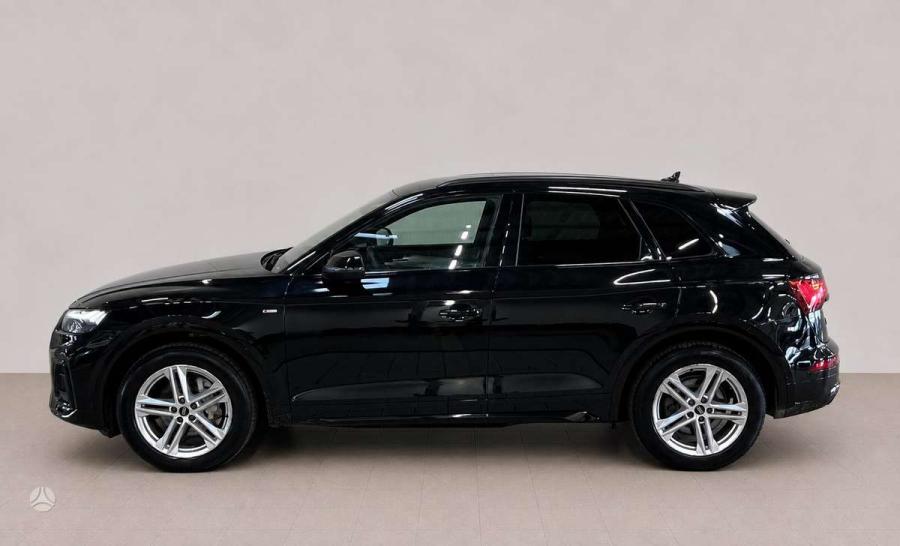 Black Audi Q5 2023 in Kaunas, with an engine capacity of 1.97 L and mileage of 141 thousand km for 30800 €, photo 3 on AUTOMOTO.COM.LV
