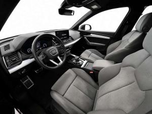 Black Audi Q5 2023 in Kaunas, with an engine capacity of 1.97 L and mileage of 141 thousand km for 30800 €, photo 9 on AUTOMOTO.COM.LV