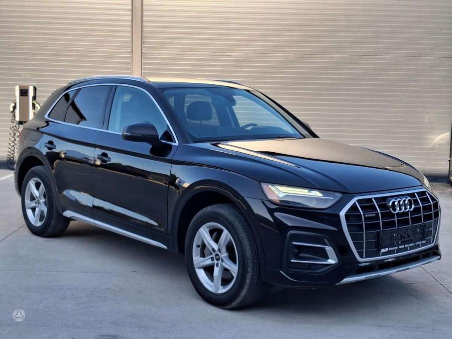 Black Audi Q5 2023 in Klaipeda, with an engine capacity of 2.00 L and mileage of 59 thousand km for 24999 €, photo 5 on AUTOMOTO.COM.LV