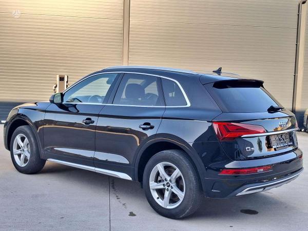 Black Audi Q5 2023 in Klaipeda, with an engine capacity of 2.00 L and mileage of 59 thousand km for 24999 €, photo 7 on AUTOMOTO.COM.LV