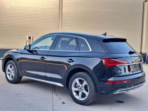 Black Audi Q5 2023 in Klaipeda, with an engine capacity of 2.00 L and mileage of 59 thousand km for 24999 €, photo 7 on AUTOMOTO.COM.LV
