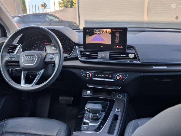 Black Audi Q5 2023 in Klaipeda, with an engine capacity of 2.00 L and mileage of 59 thousand km for 24999 €, photo 10 on AUTOMOTO.COM.LV