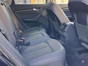 Black Audi Q5 2023 in Klaipeda, with an engine capacity of 2.00 L and mileage of 59 thousand km for 24999 €, photo 12 on AUTOMOTO.COM.LV