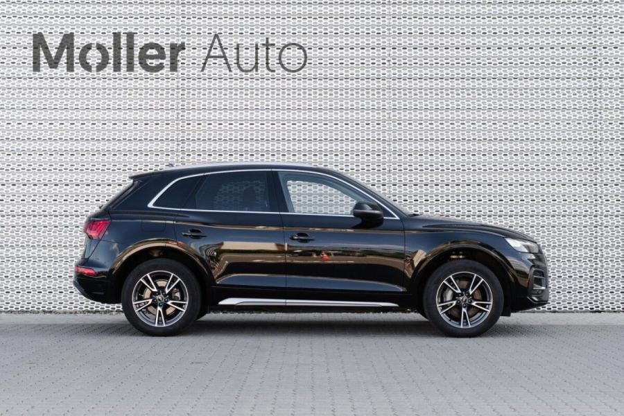 Black Audi Q5 2023 in Marupe, with an engine capacity of 2.00 L and mileage of 52 thousand km for 46000 €, photo 5 on AUTOMOTO.COM.LV