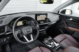 Black Audi Q5 2023 in Marupe, with an engine capacity of 2.00 L and mileage of 52 thousand km for 46000 €, photo 12 on AUTOMOTO.COM.LV