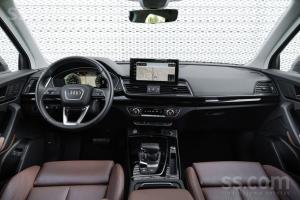 Black Audi Q5 2023 in Riga, with an engine capacity of 2.00 L and mileage of 52 thousand km for 46000 €, photo 7 on AUTOMOTO.COM.LV