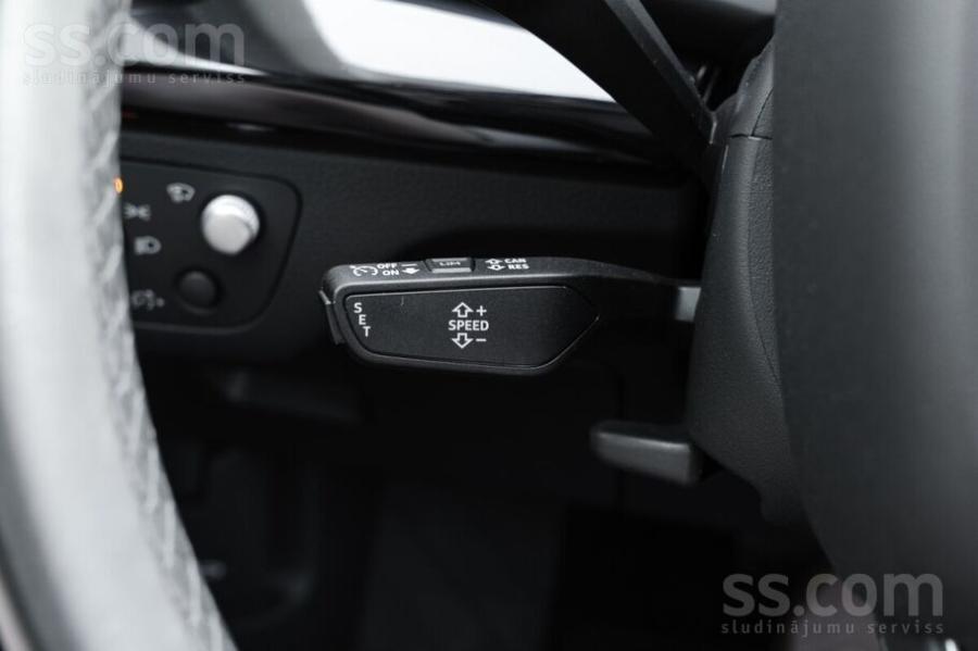 Black Audi Q5 2023 in Riga, with an engine capacity of 2.00 L and mileage of 52 thousand km for 46000 €, photo 15 on AUTOMOTO.COM.LV