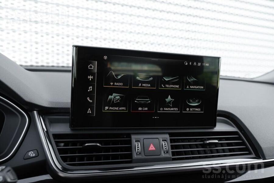 Black Audi Q5 2023 in Riga, with an engine capacity of 2.00 L and mileage of 52 thousand km for 46000 €, photo 21 on AUTOMOTO.COM.LV