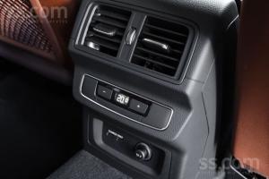 Black Audi Q5 2023 in Riga, with an engine capacity of 2.00 L and mileage of 52 thousand km for 46000 €, photo 32 on AUTOMOTO.COM.LV