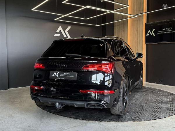 Audi Q5 2023 in Kaunas on AUTOMOTO.COM.LV Black Audi Q5 2023 in Kaunas, with an engine capacity of 0.00 L and mileage of 50 thousand km for 35990 €, photo 11 on AUTOMOTO.COM.LV