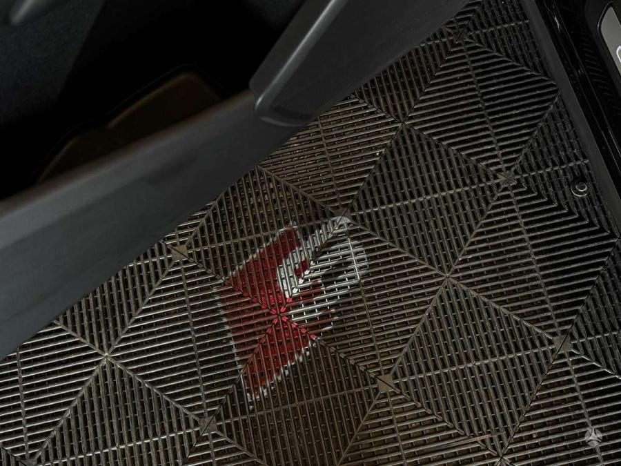 Черный Ауди Ку 5 2023 в Каунас, объемом двигателя 0.00 л и пробегом 50 тыс. км за 35990 €, фото 15 на AUTOMOTO.COM.LV