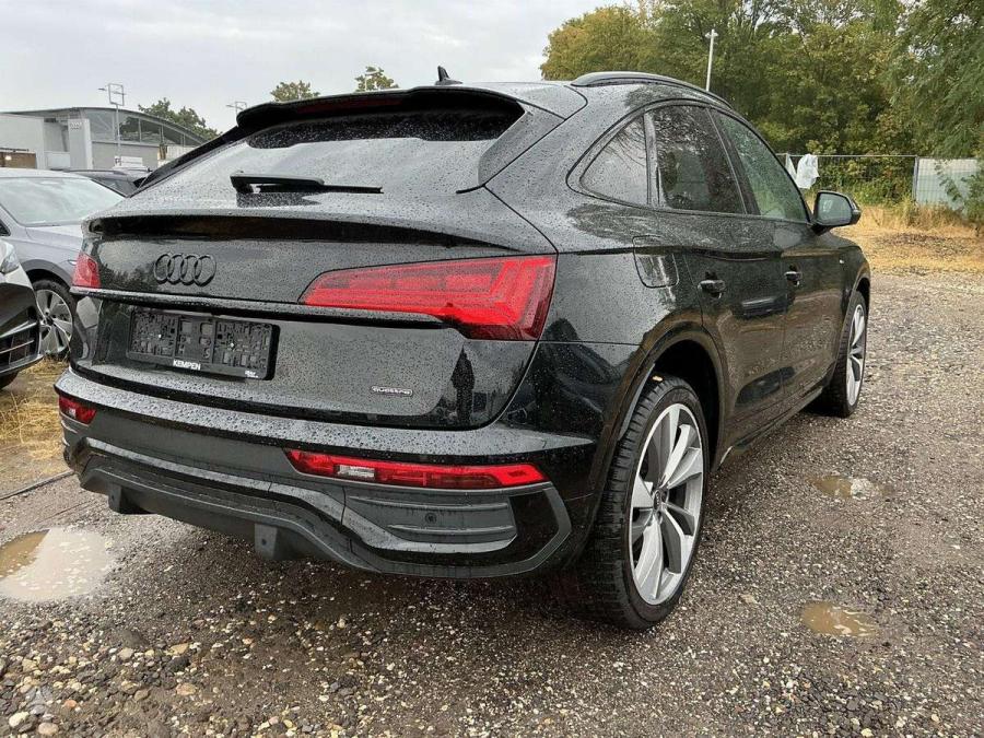 Melns Audi Q5 2023 Šauļi, ar dzinēja tilpumu 0.00 L un nobraukumu 110 tūkst. km par 38990 €, foto 3 vietnē AUTOMOTO.COM.LV