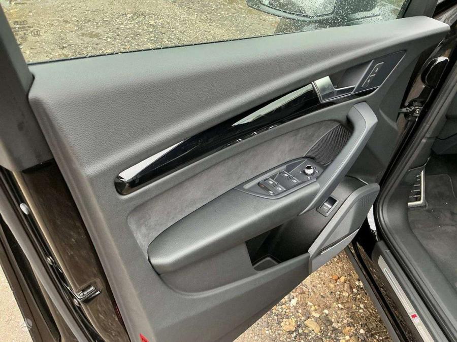 Melns Audi Q5 2023 Šauļi, ar dzinēja tilpumu 0.00 L un nobraukumu 110 tūkst. km par 38990 €, foto 6 vietnē AUTOMOTO.COM.LV