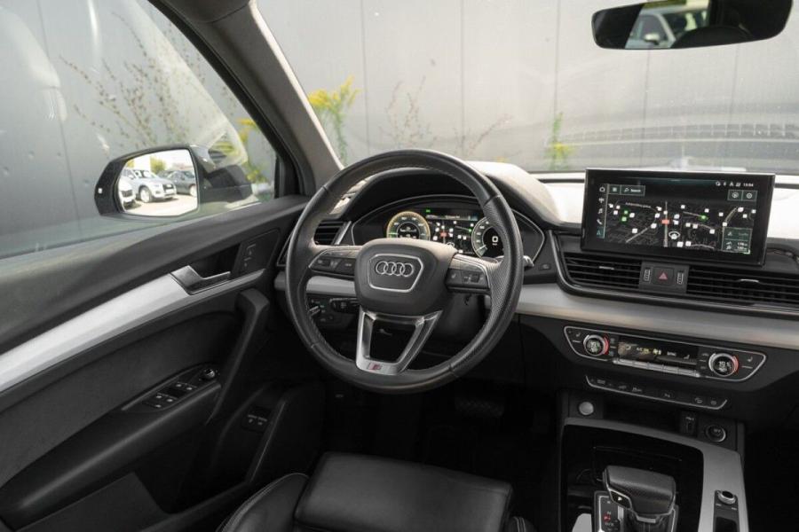Black Audi Q5 2023 in Vilnius, with an engine capacity of 2.00 L and mileage of 123 thousand km for 39850 €, photo 22 on AUTOMOTO.COM.LV