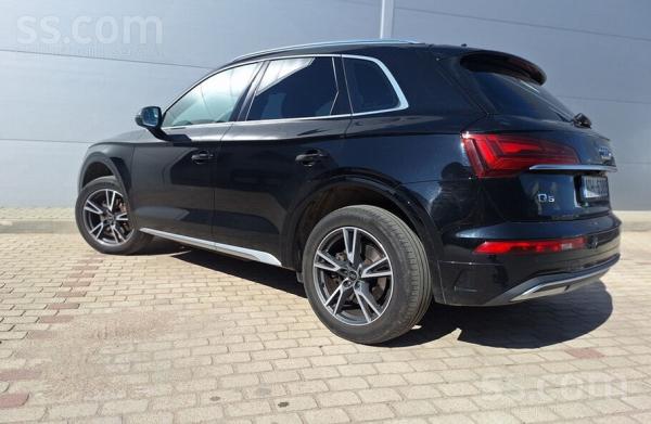 Melns Audi Q5 2023 Rīga, ar dzinēja tilpumu 2.00 L un nobraukumu 71 tūkst. km par 35900 €, foto 4 vietnē AUTOMOTO.COM.LV